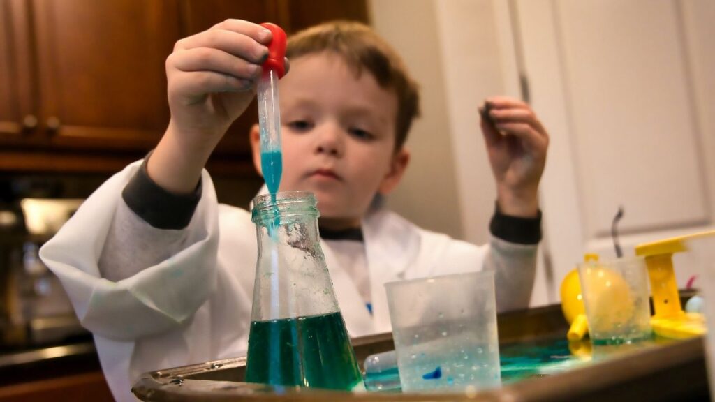 8 divertidos experimentos para los científicos de la casa - Leefante ...